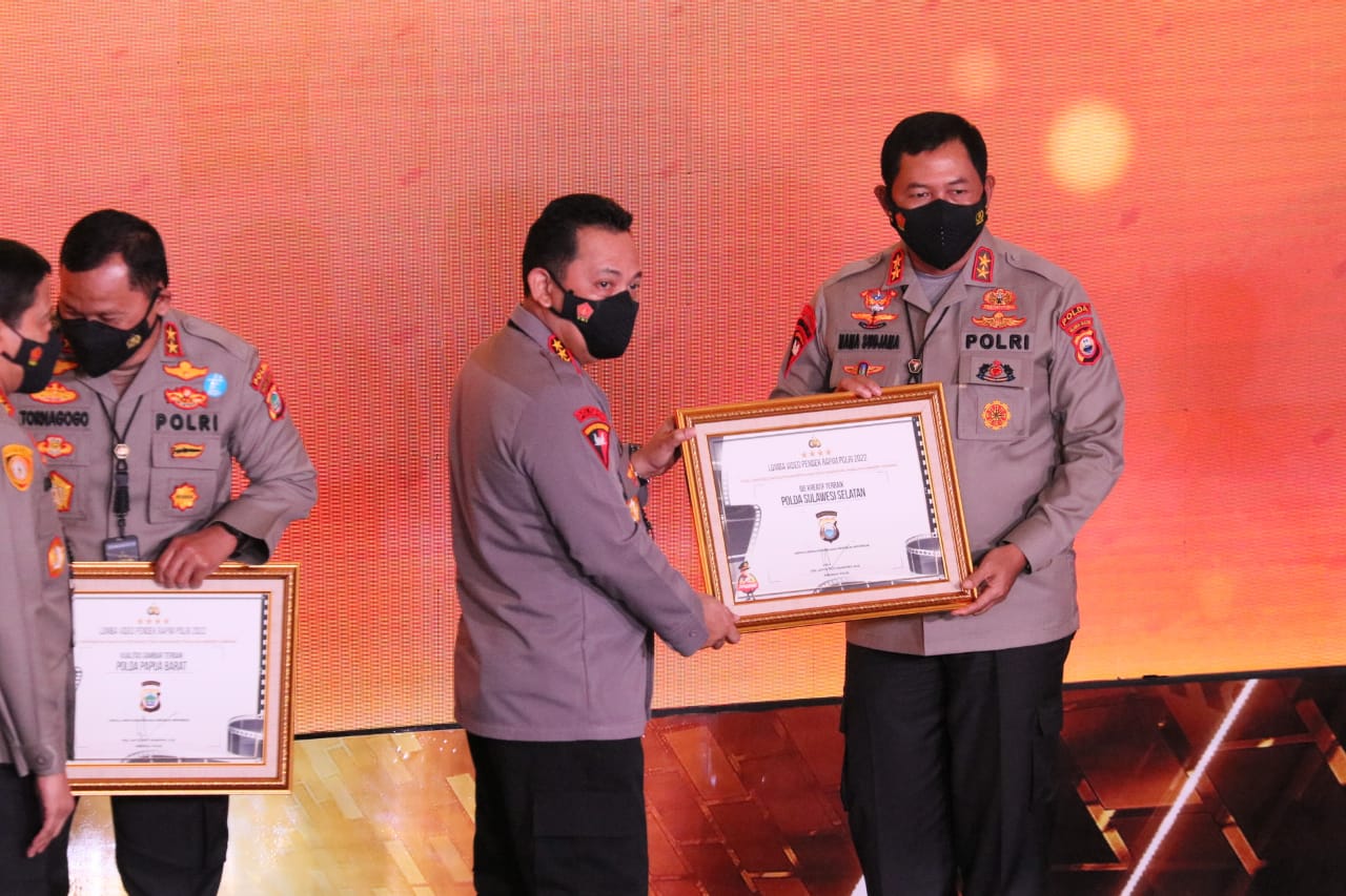 RAPIM POLRI 2022, POLDA SULSEL TERIMA PENGHARAGAAN DARI KAPOLRI ...