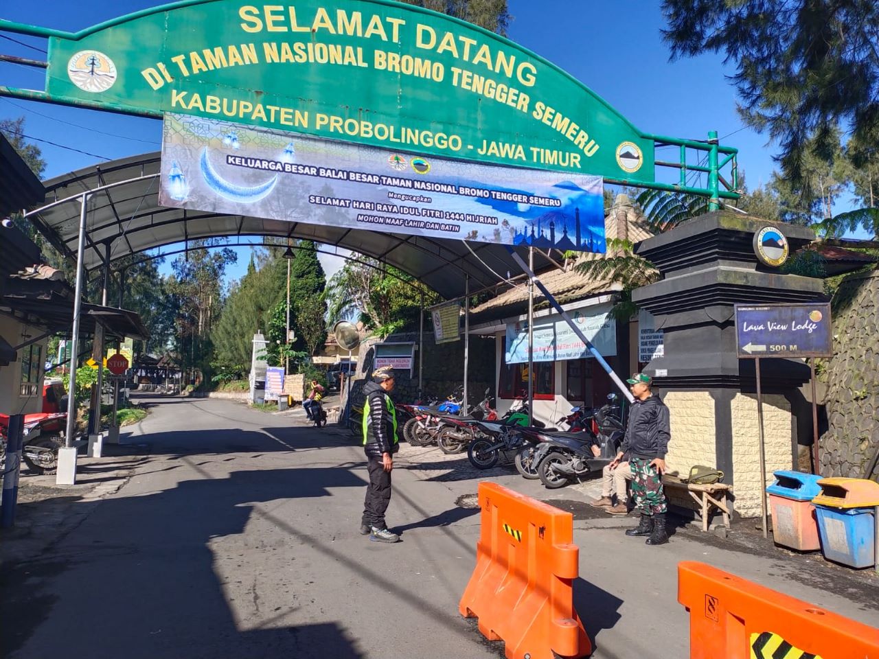 Koramil Sukapura Lakukan Pengamanan Pintu Masuk Wisata Bromo - PENJURU.ID