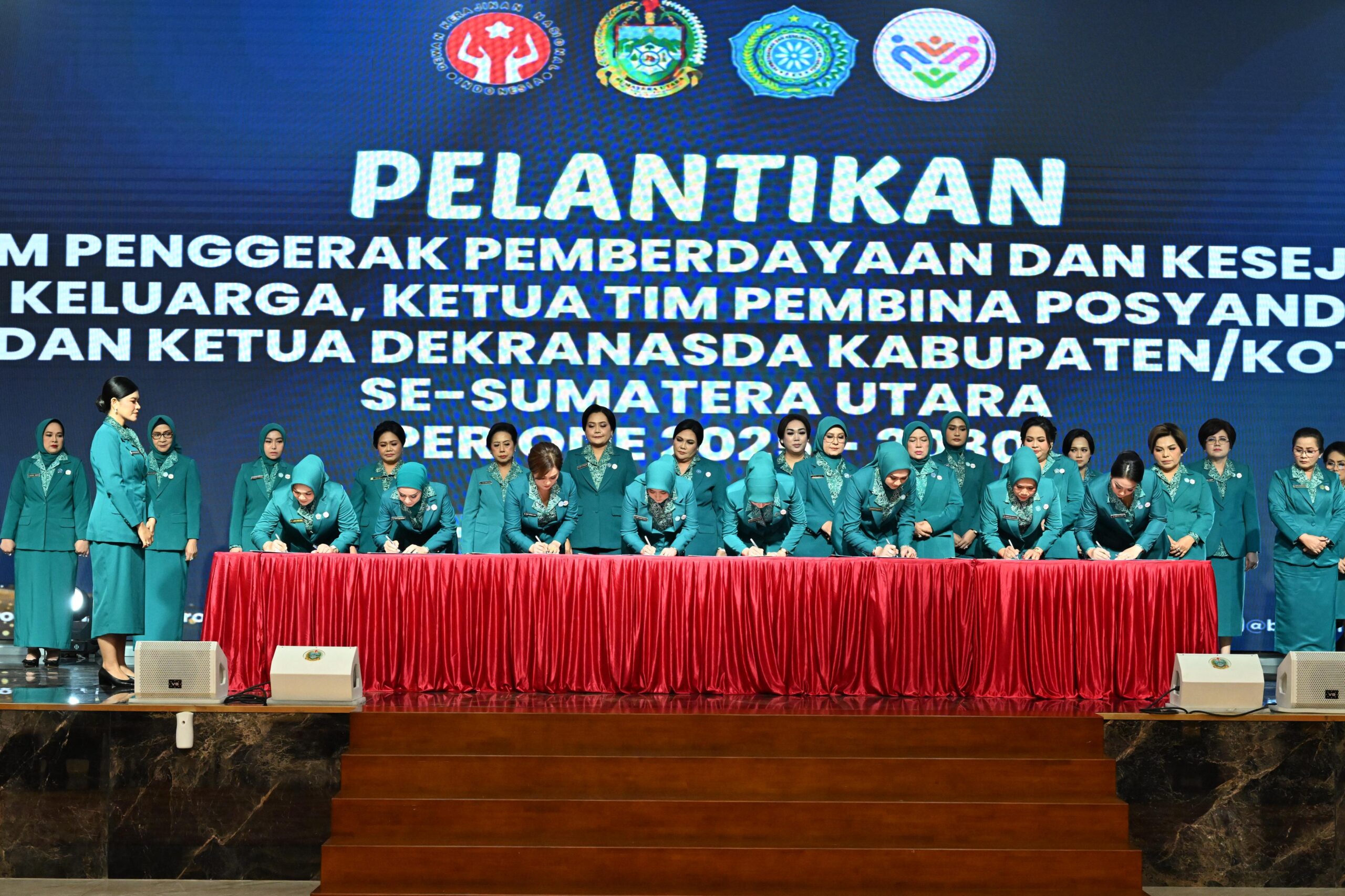 Ketua TP PKK Provsu Lantik Ny. Murni Gus Irawan Sebagai Ketua TP PKK Tapsel Periode 2025-2030 ...